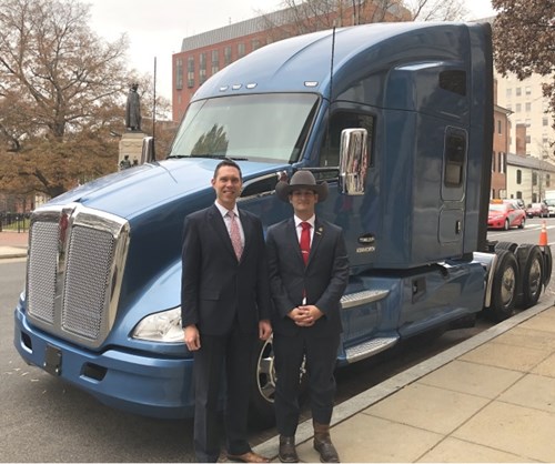 Top Military Veteran Was Awarded With Kenworth T680 | Heavy Equipment ...